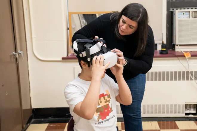 How NJ school uses virtual reality to help kids with autism prepare for airport stress – SVS VR